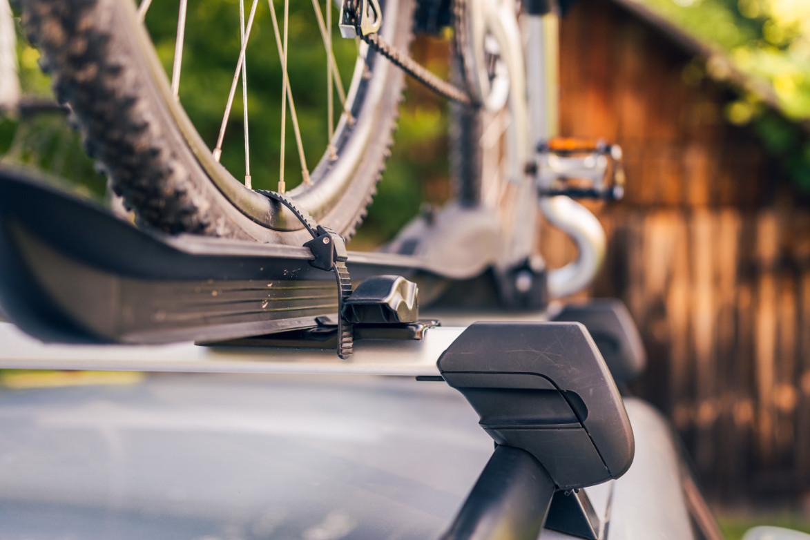 Hoe kun je een elektrische fiets in de auto vervoeren? - Fietsenwinkels ...